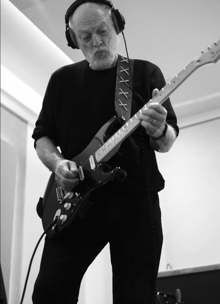 David Gilmour Recording Teenage Cancer Trust Project At Mark Knopflers ...